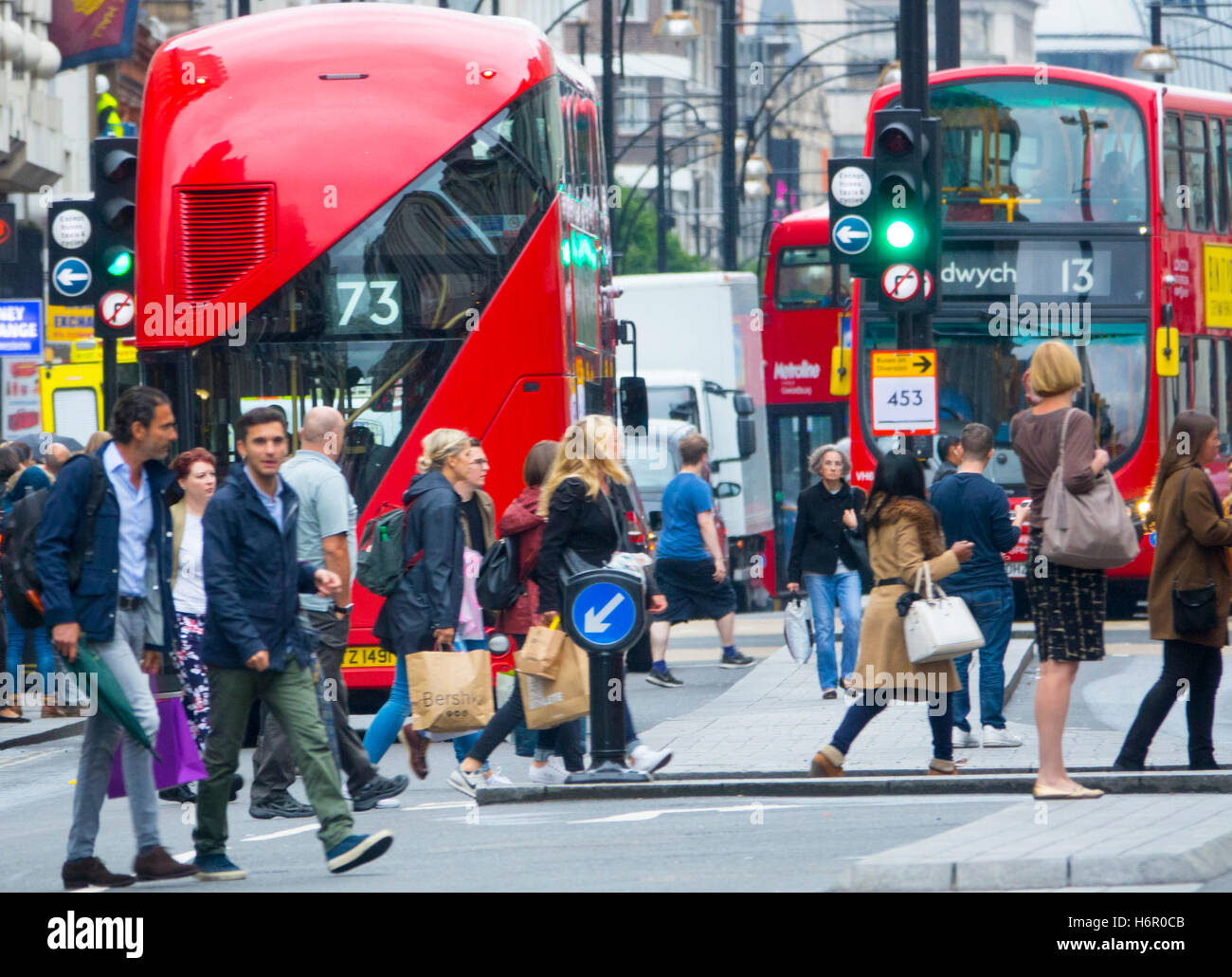 Typical street view in London at Oxford Street Stock Photo - Alamy
