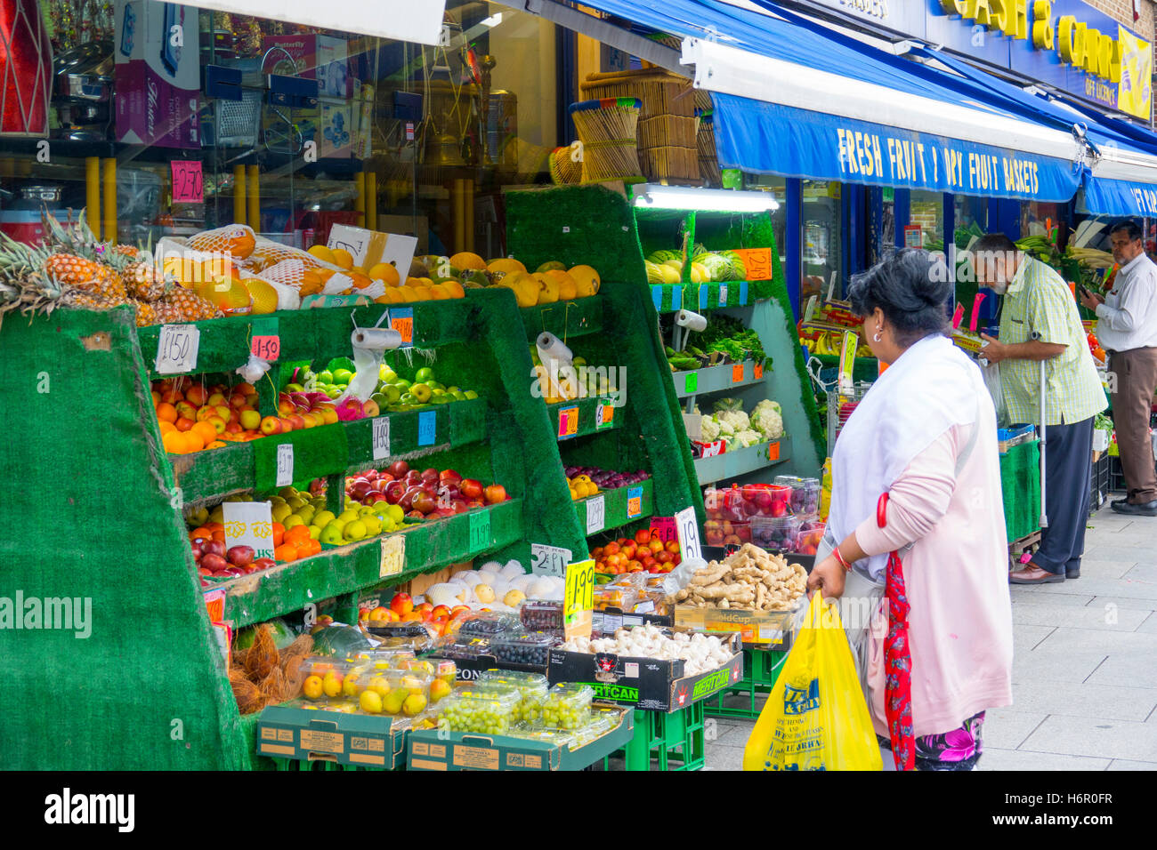 Southall market hi-res stock photography and images - Alamy