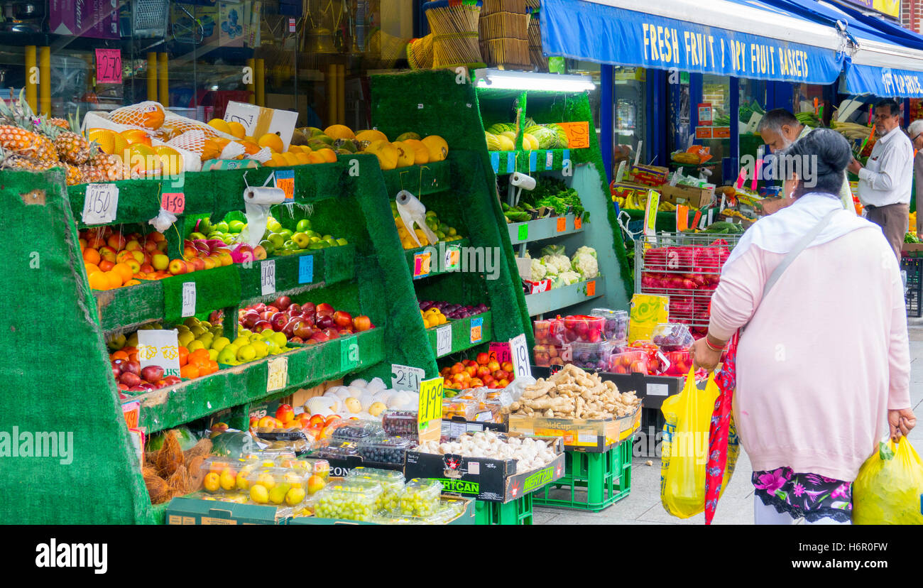 Southall market hi-res stock photography and images - Alamy