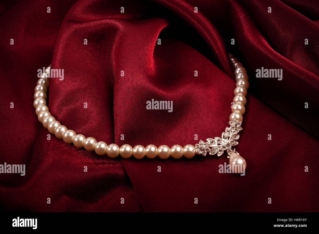 Adornment with elegance hi-res stock photography and images - Alamy