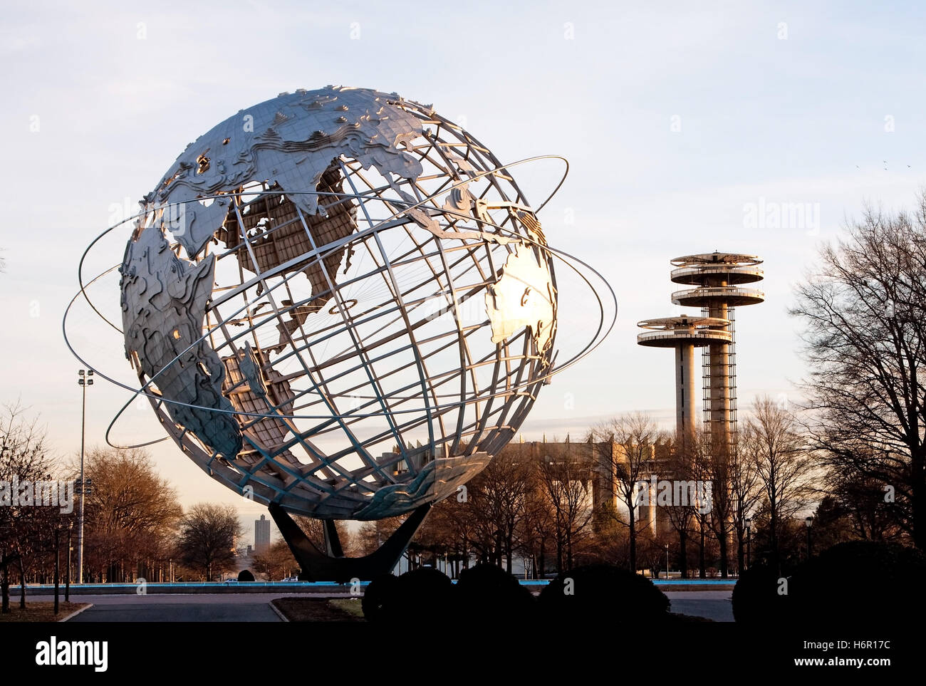 Earth and water statues hi-res stock photography and images - Alamy