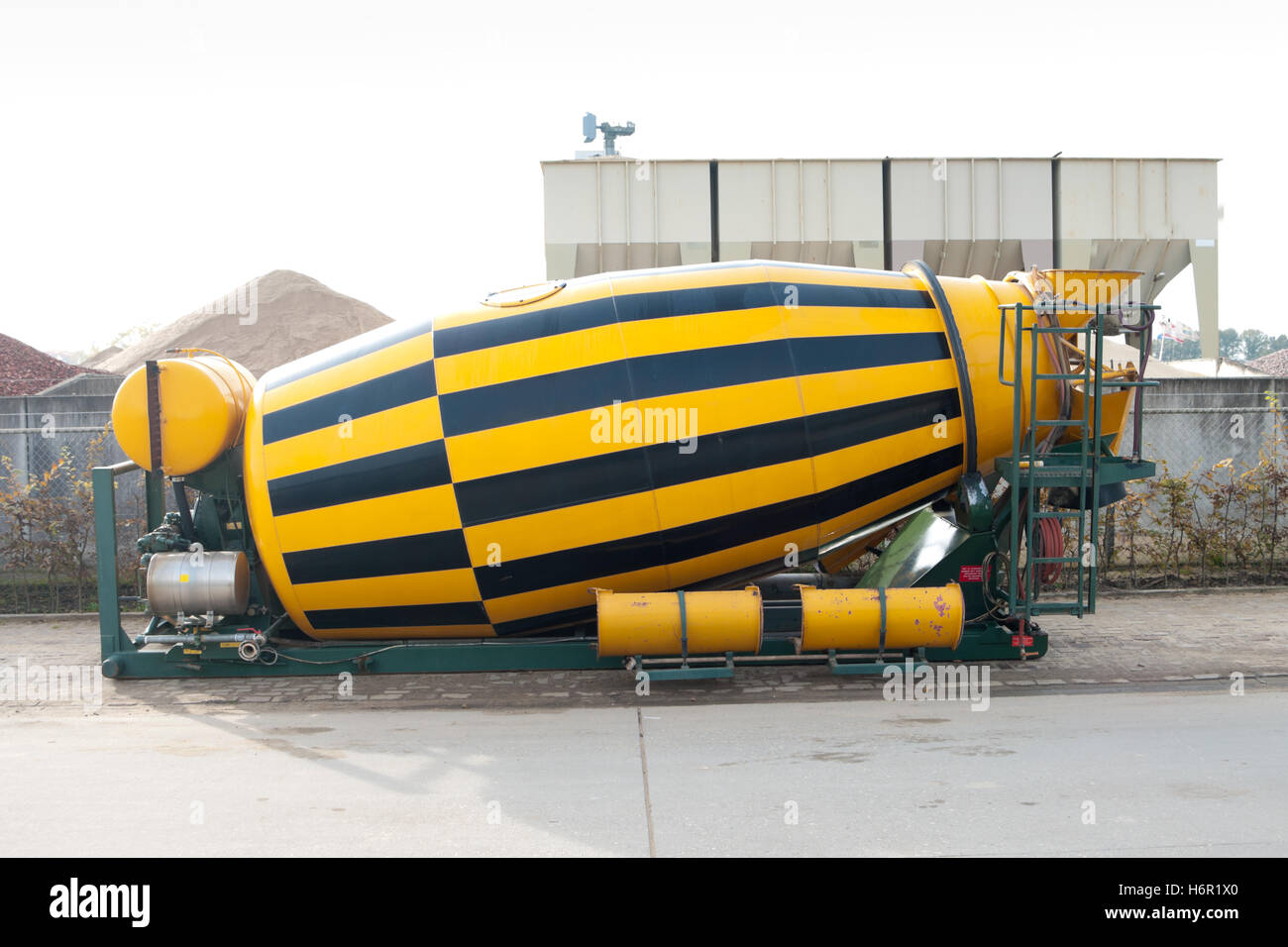 Heavy duty machines hi-res stock photography and images - Alamy