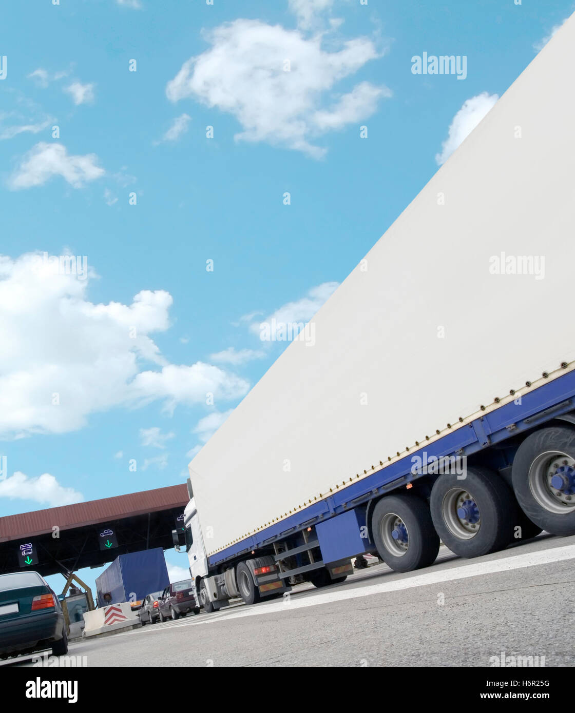 Road street traffic jam gridlock hi-res stock photography and images ...