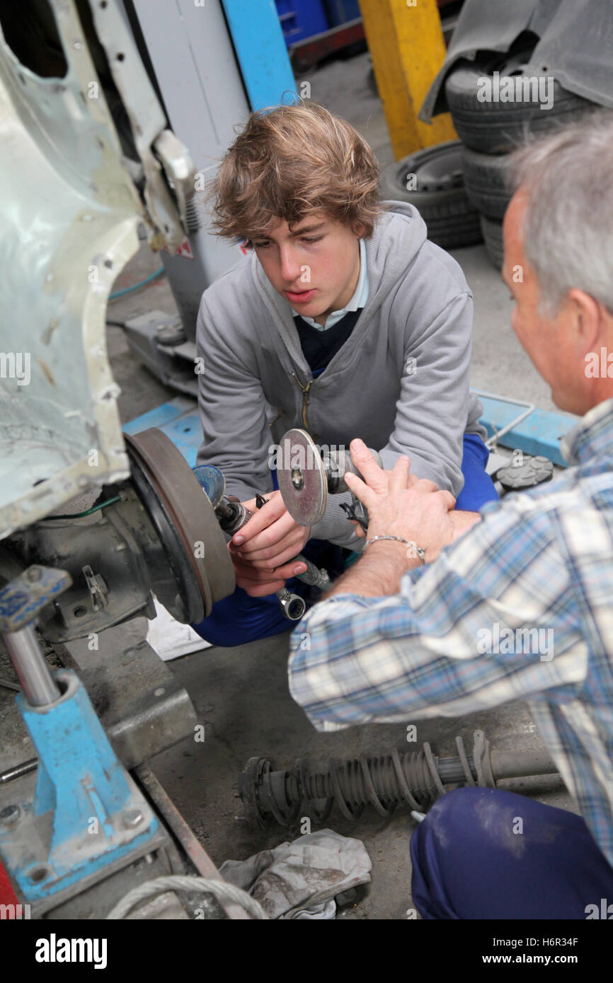 Education and means of transport hi-res stock photography and images ...