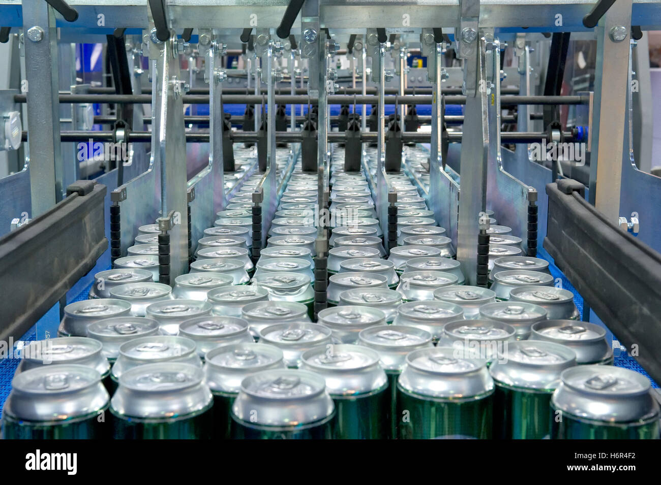 Beverages industry hi-res stock photography and images - Alamy