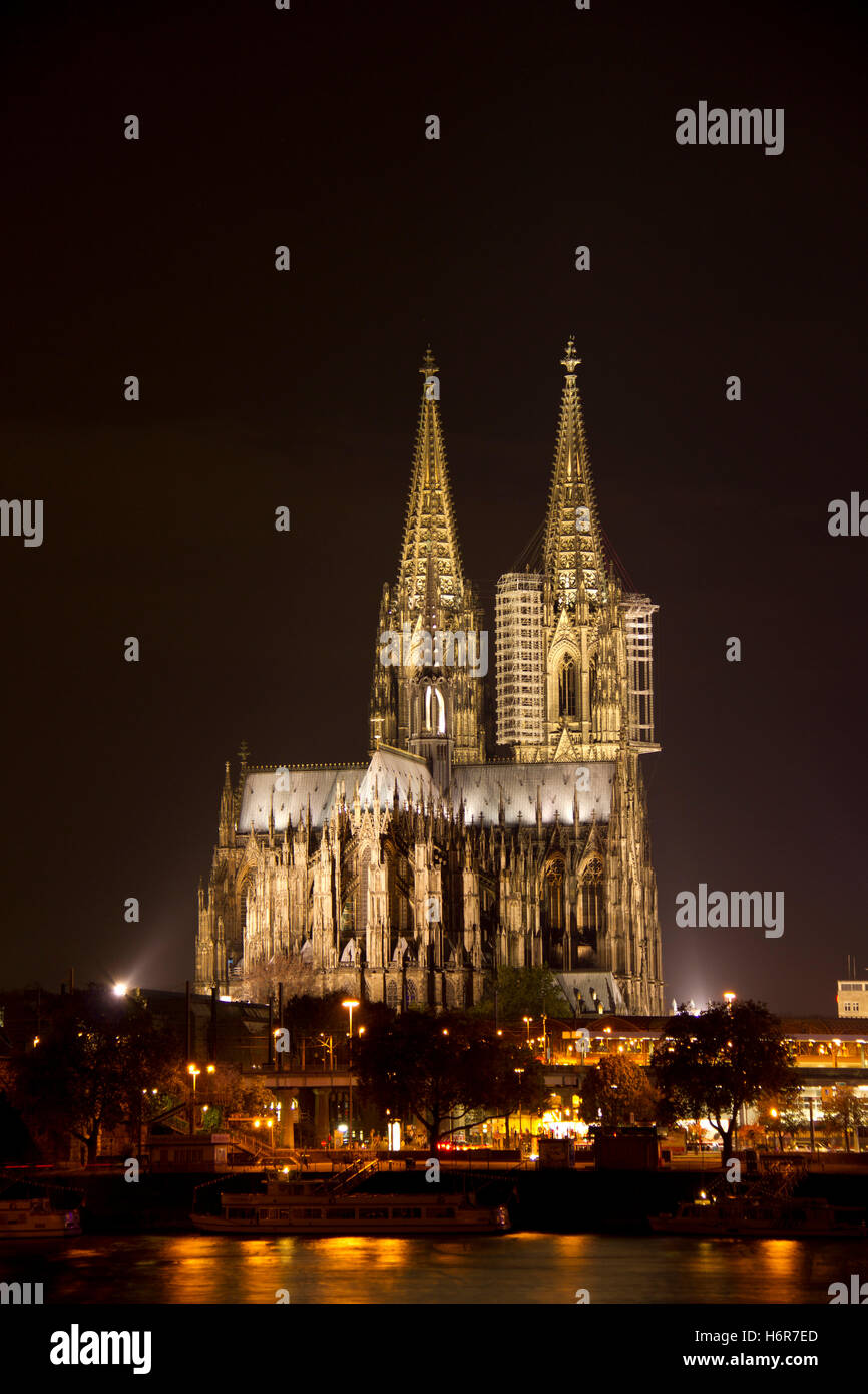 Cologne churches hi-res stock photography and images - Alamy