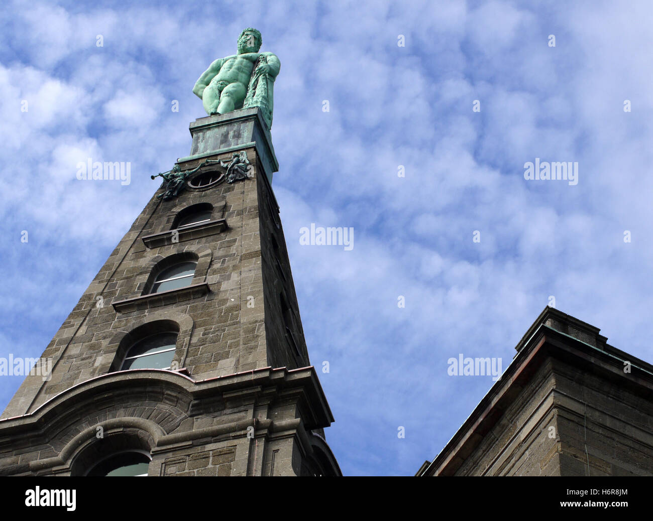 Statues of hercules hi-res stock photography and images - Alamy