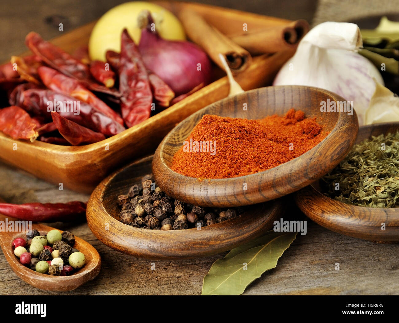 pepper spice dry dried up barren ingredient food aliment pepper leaf ...