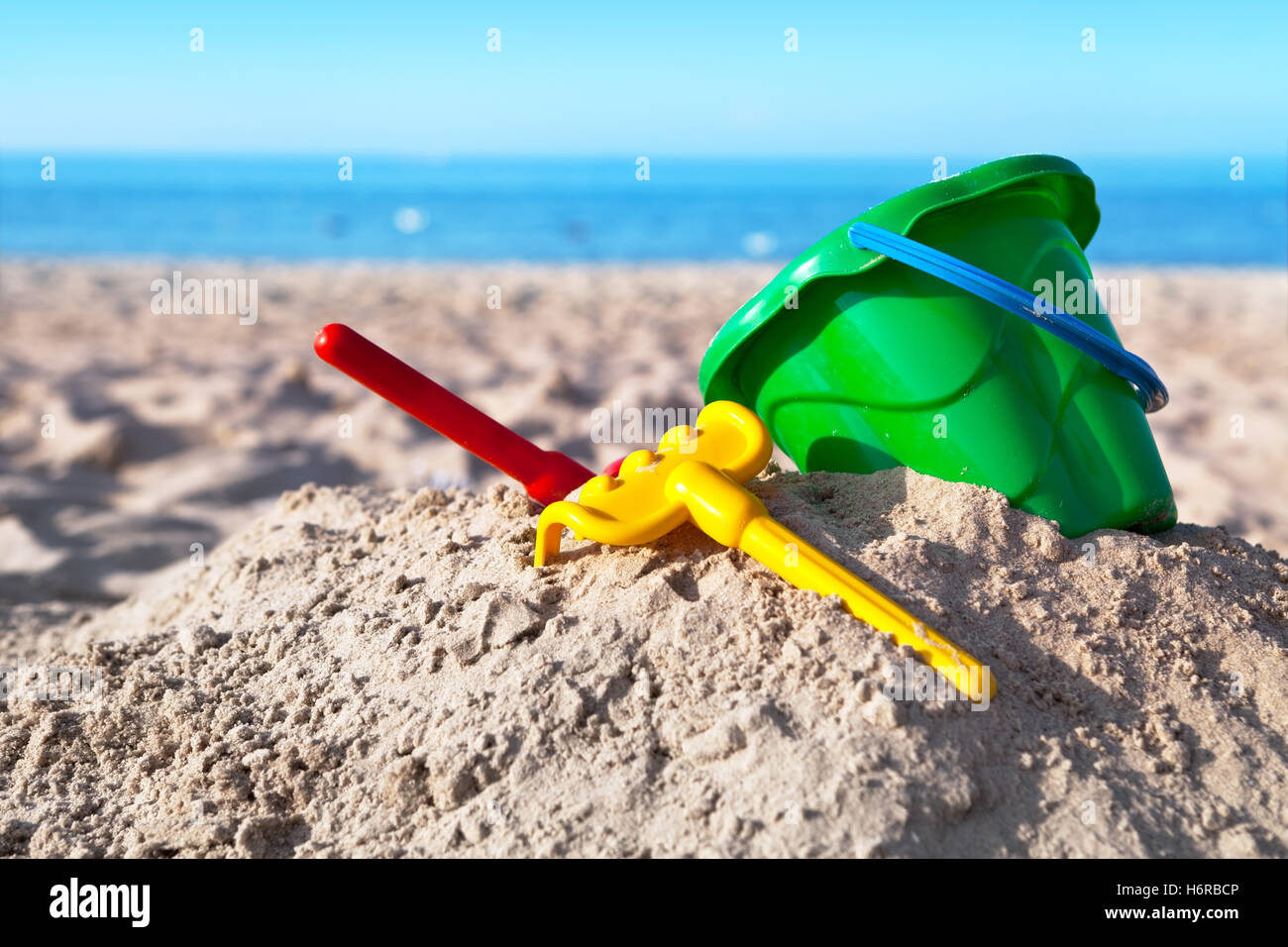 Recover bucket hi-res stock photography and images - Alamy