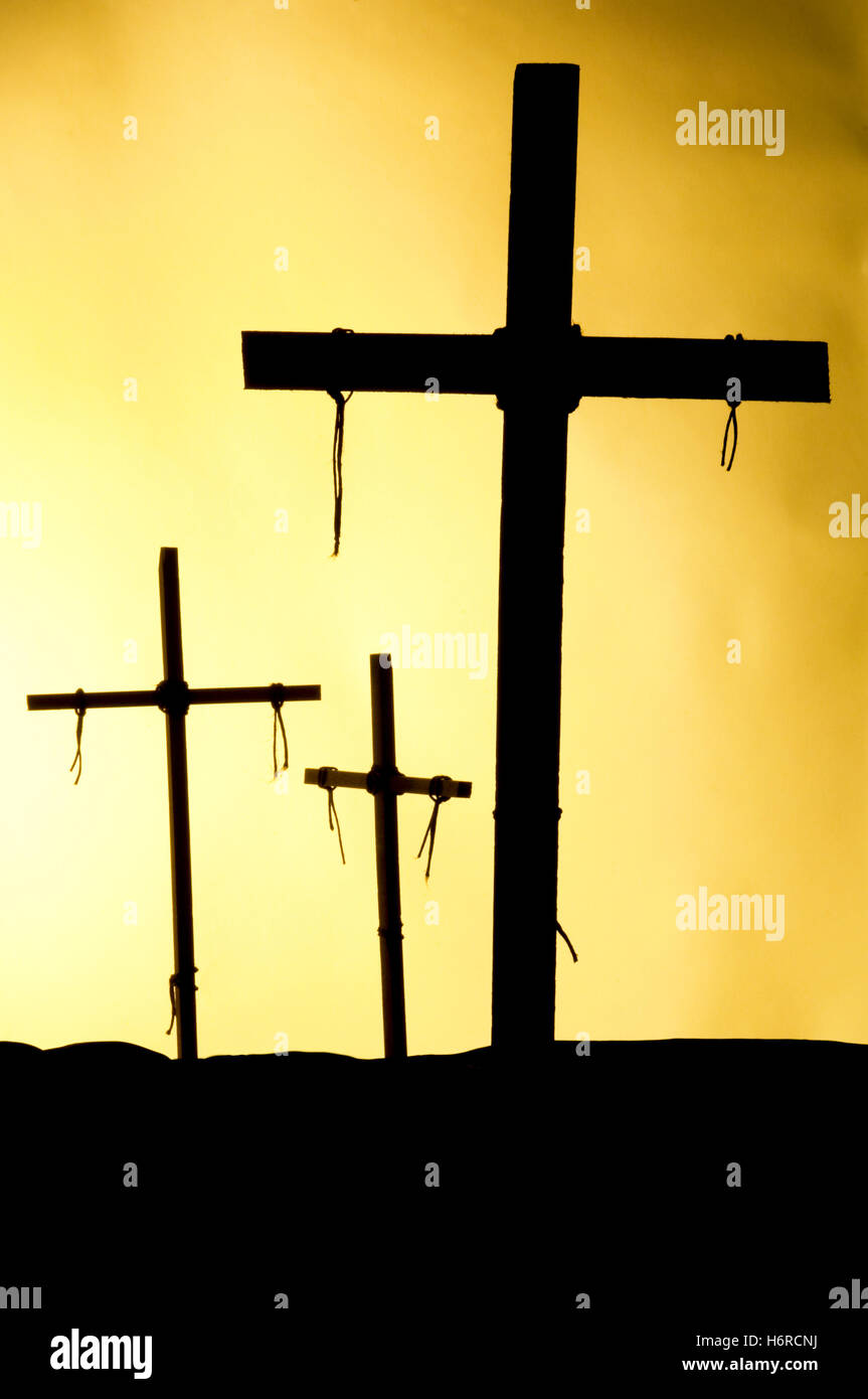Three crosses sunset hi-res stock photography and images - Alamy
