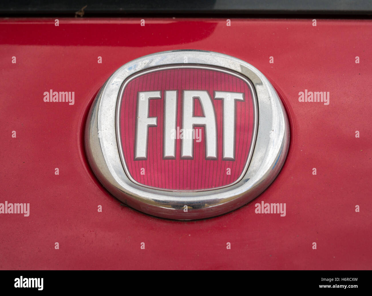 Fiat Car Badge Stock Photo - Alamy