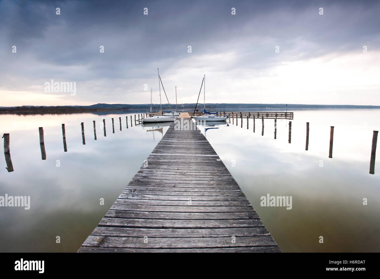 Boardwalk vista hi-res stock photography and images - Alamy