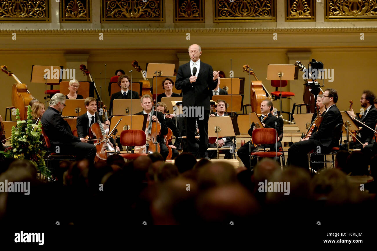 Ivan fischer and conductor hi-res stock photography and images - Alamy