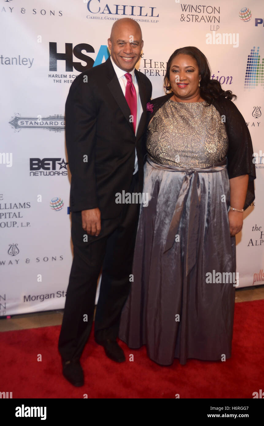 New York, NY, USA. 31st Oct, 2016. Eric Pryor and Sandra L. Richards ...