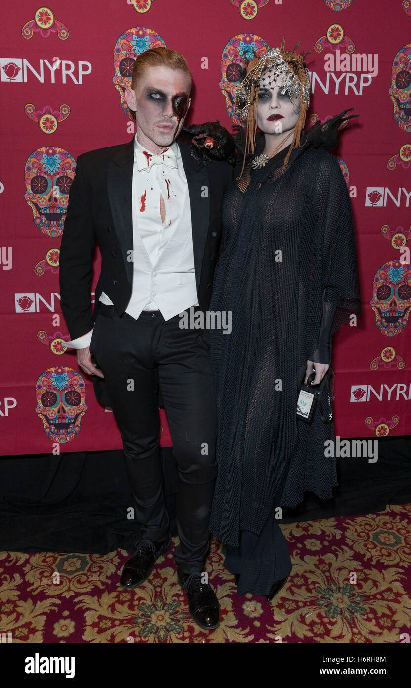 New York, NY, USA. 28th Oct, 2016. Douglas Little, guest at arrivals ...