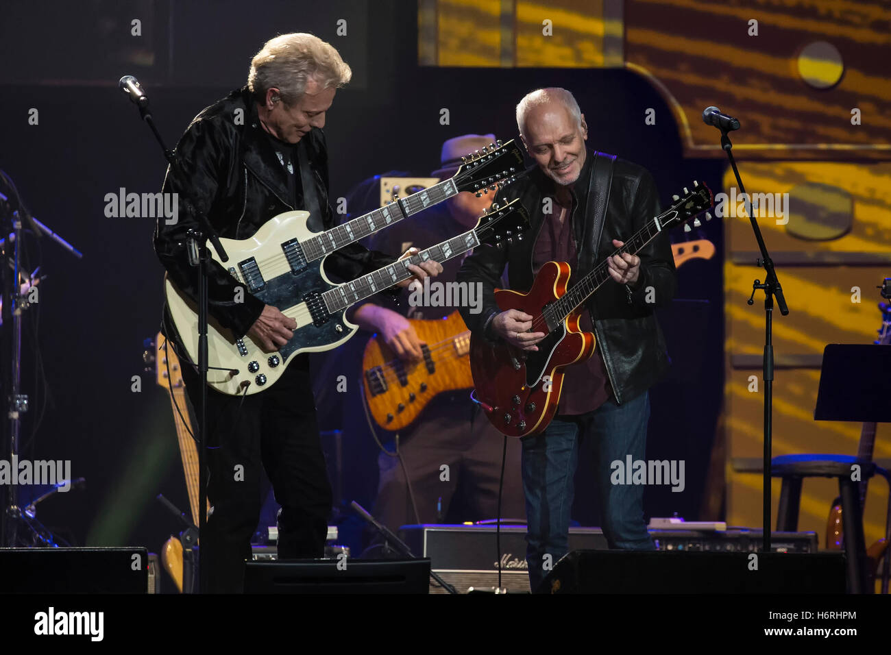 Peter frampton 2016 hi-res stock photography and images - Alamy