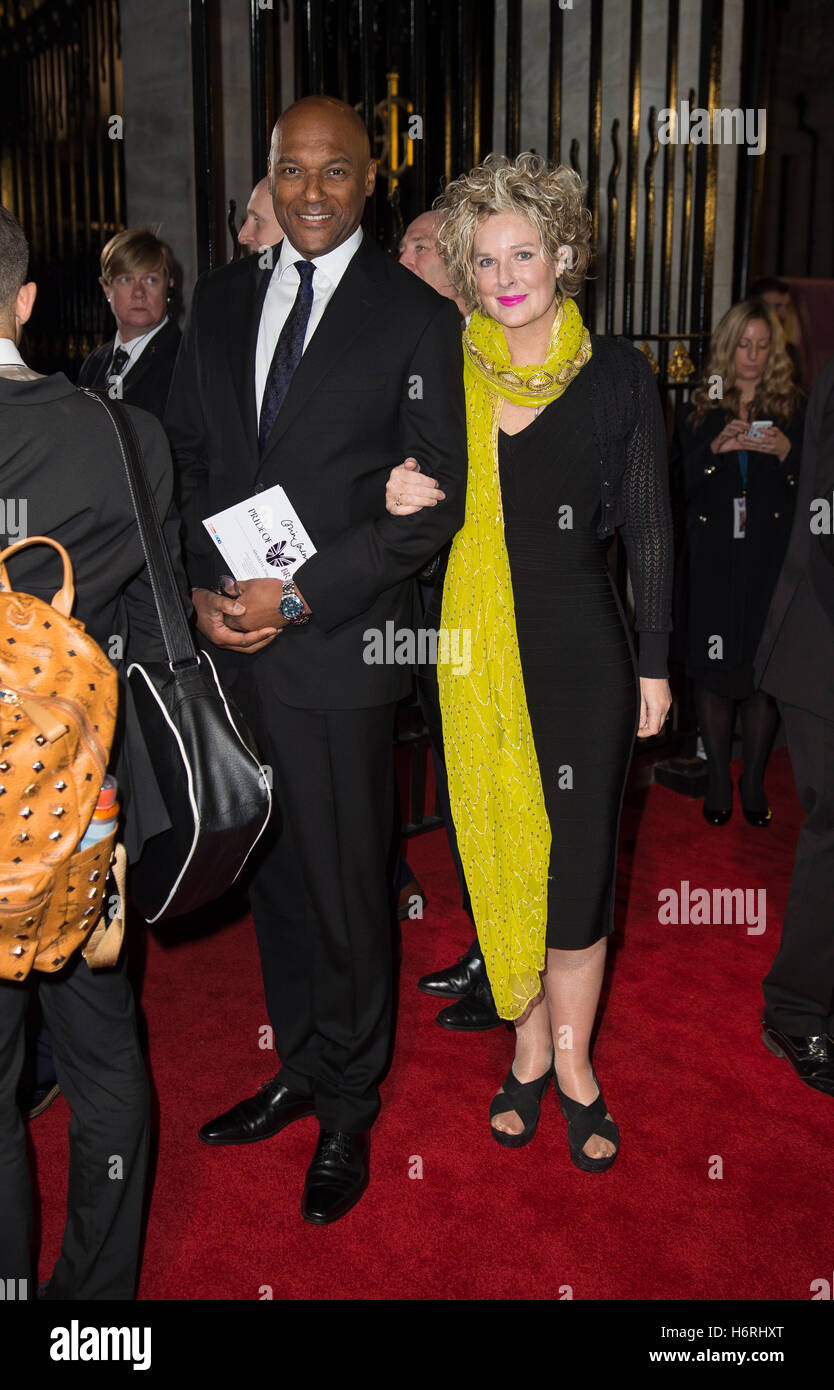 London, UK. 31st Oct, 2016. Colin Salmon and Fiona Hawthorne attends ...