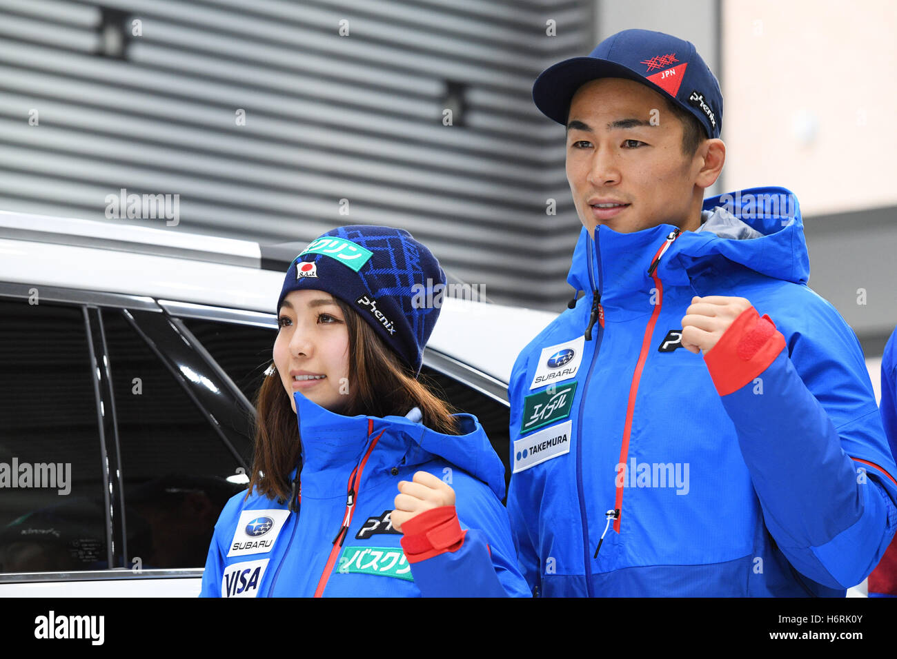 SUBARU STAR SQUARE, Tokyo, Japan. 1st Nov, 2016. (L-R) Sara Takanashi ...