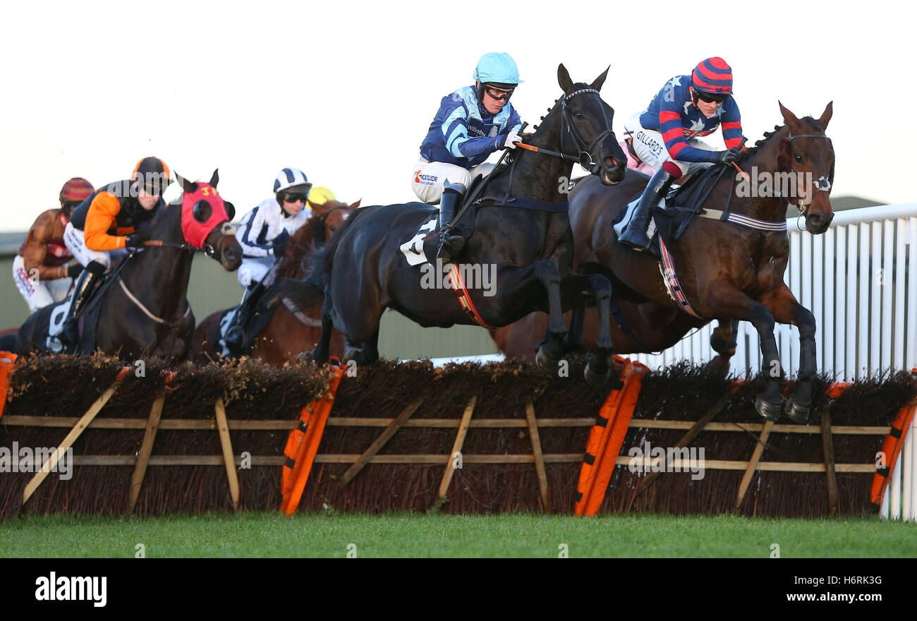 Attheraces hi-res stock photography and images - Alamy