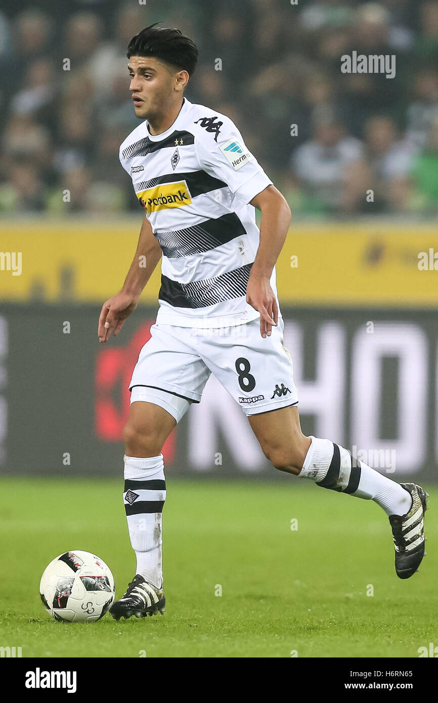 Moenchengladbach, Germany. 28th Oct, 2016. Mahmoud Dahoud of ...