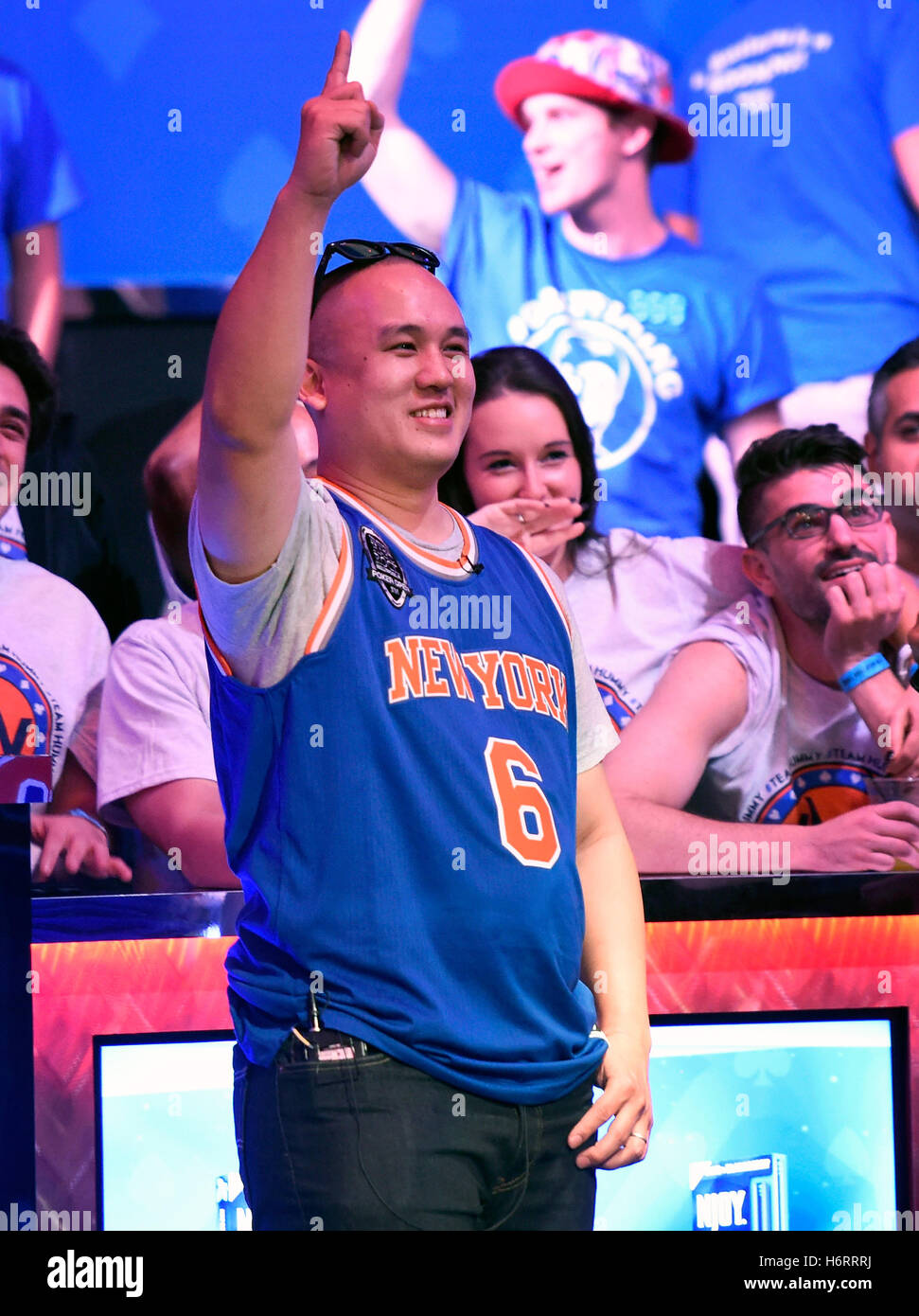 Las Vegas, Nevada, USA. 1st Nov, 2016. Jerry Wong of New York competes ...