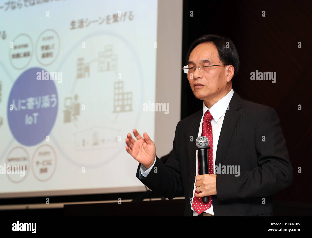 Tokyo, Japan. 1st Nov, 2016. Japanese electronics giant Sharp president ...