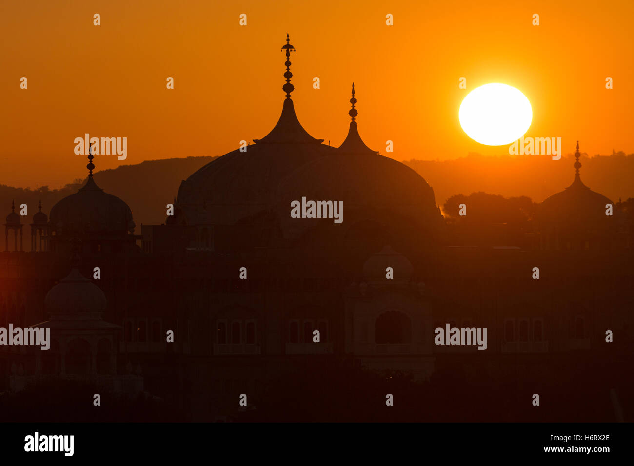 Sikh temple gravesend kent hi-res stock photography and images - Alamy