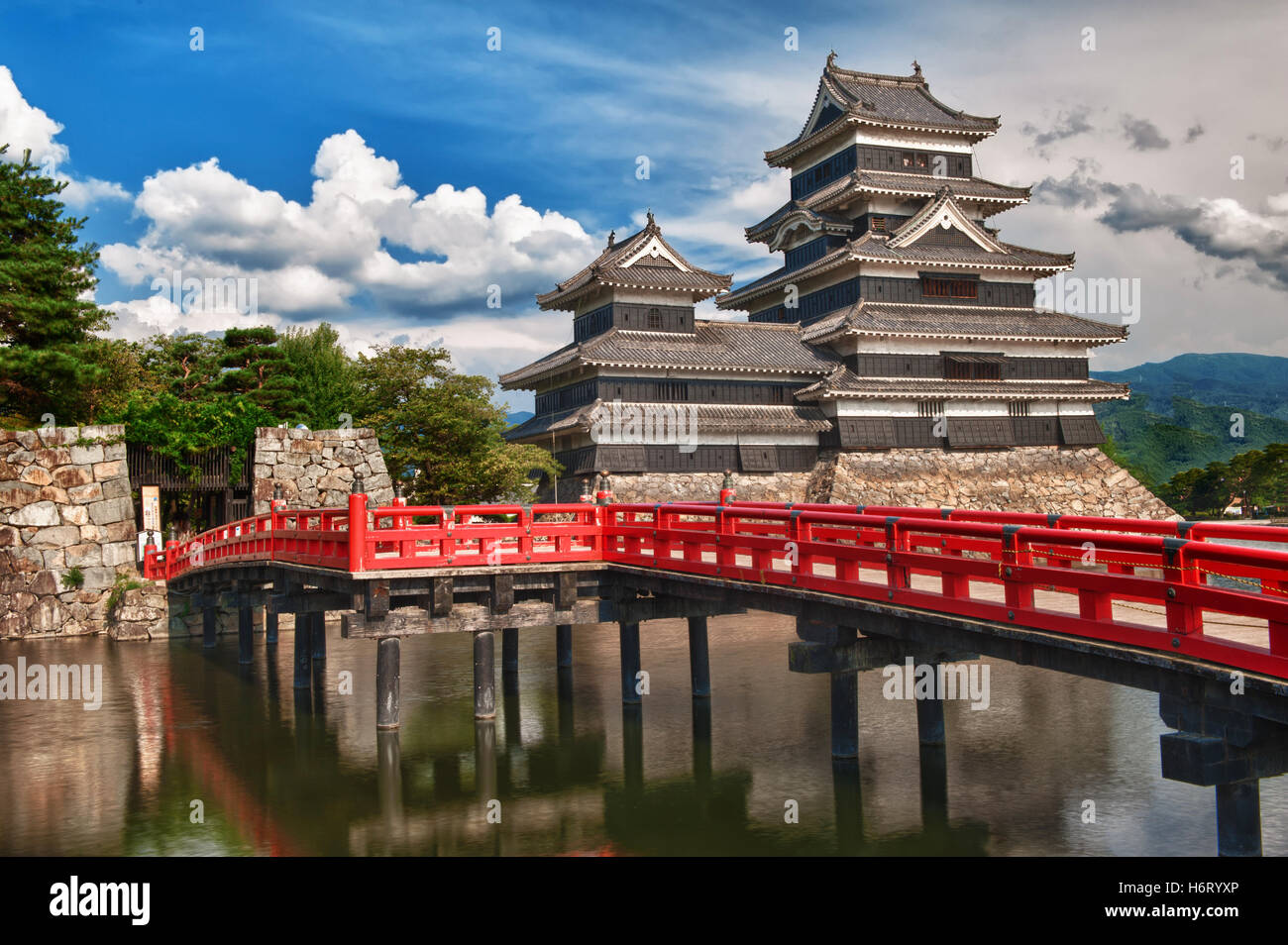 Traditional historic wooden buildings hi-res stock photography and ...