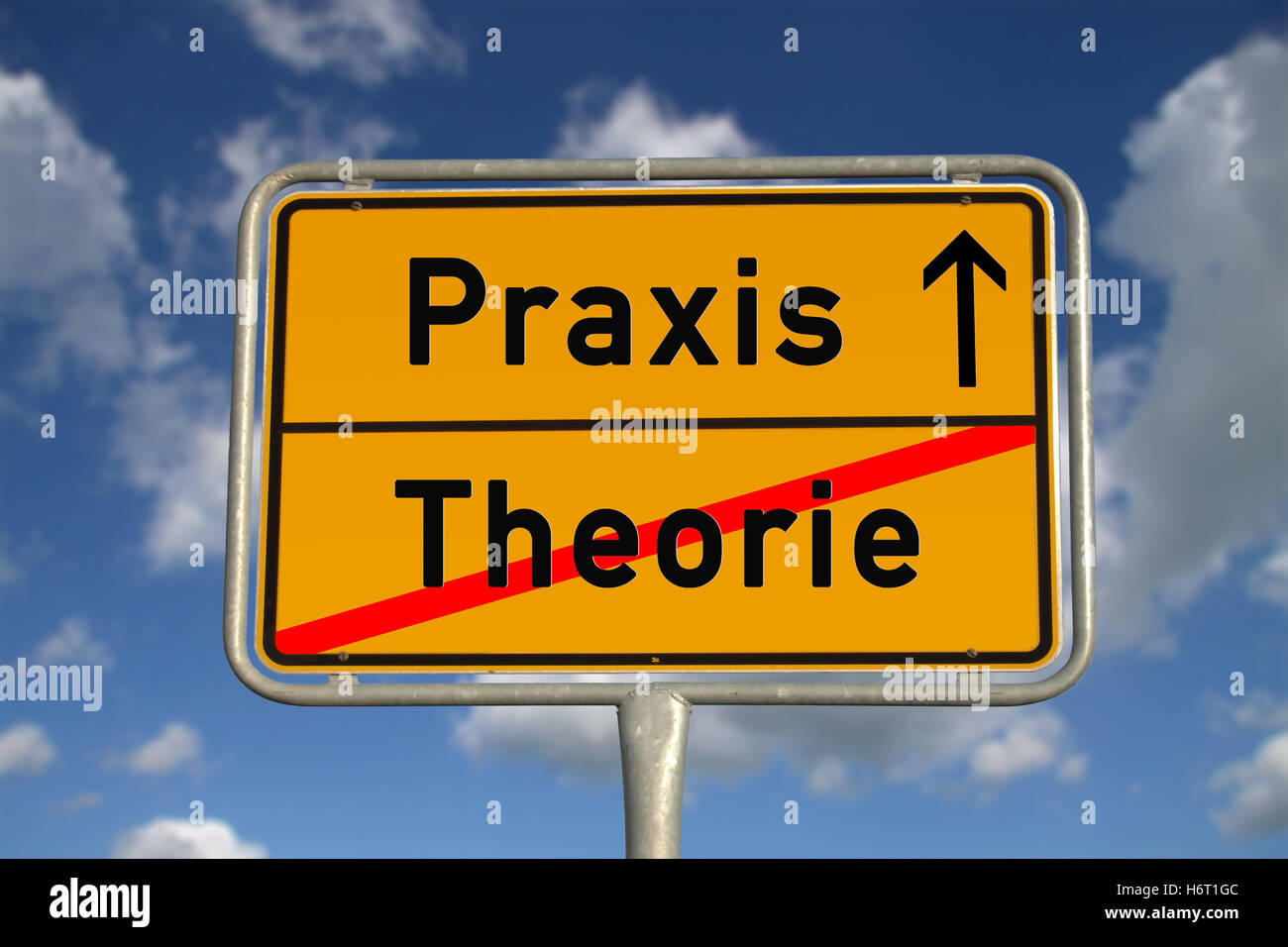 Ortsschild hi-res stock photography and images - Alamy