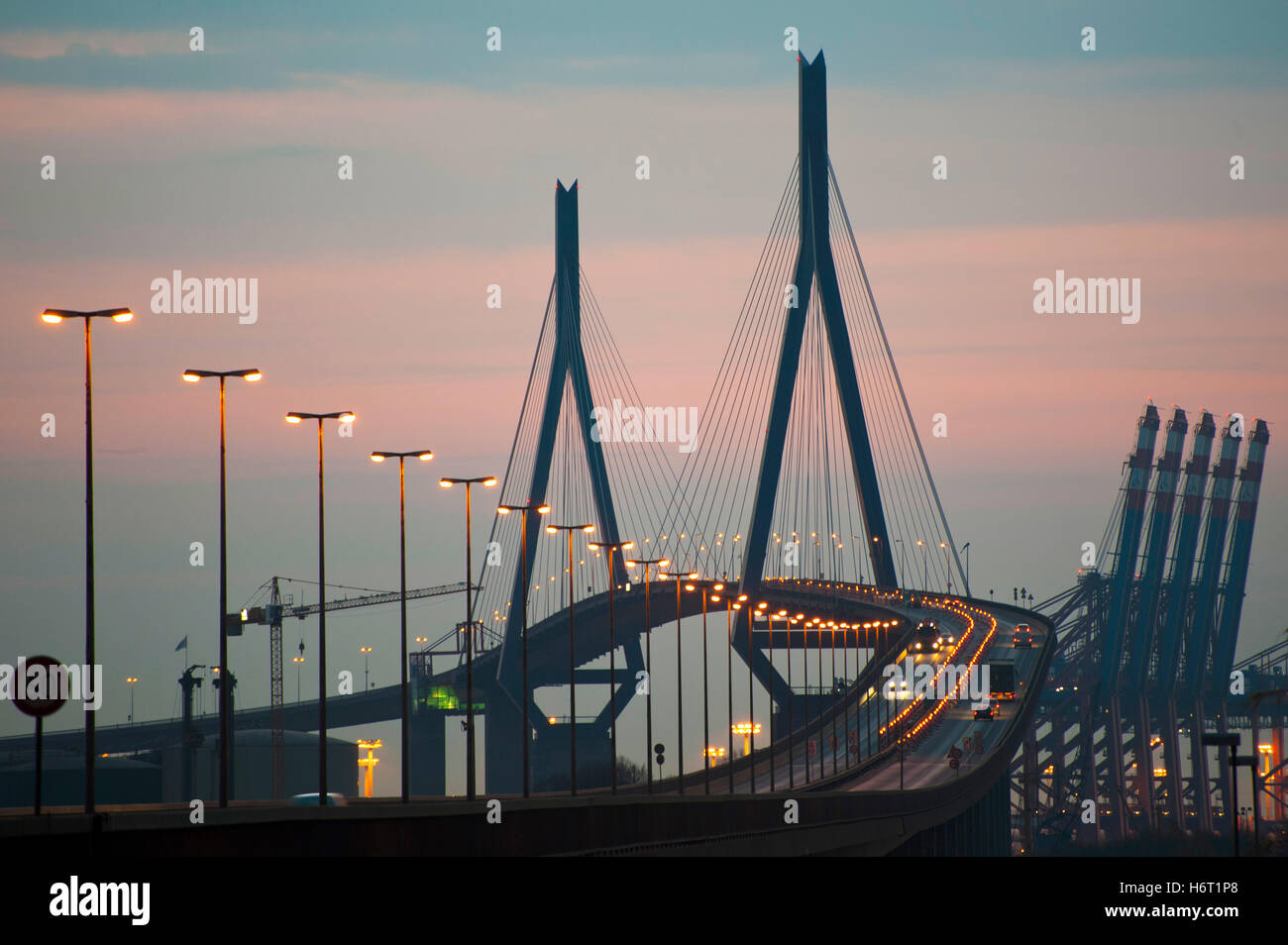 Bridges lights hi-res stock photography and images - Alamy