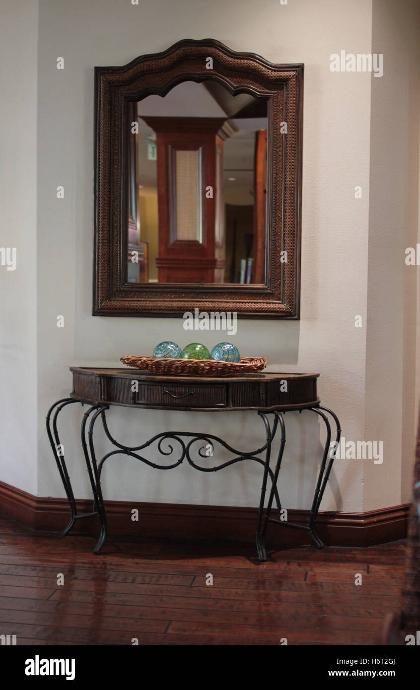 elegant table and mirror Stock Photo - Alamy