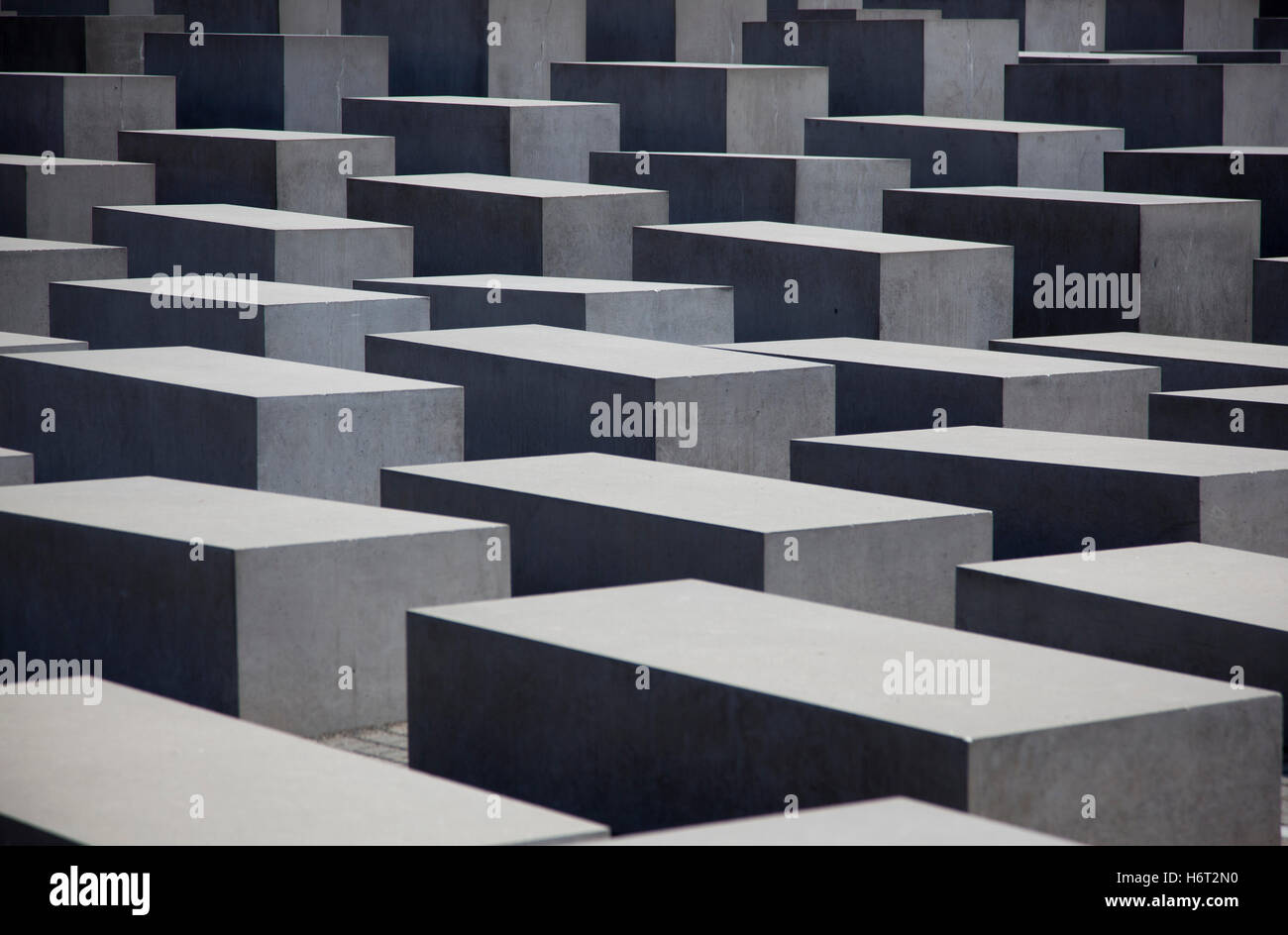 monument memorial art death stone modern modernity sculpture europe ...