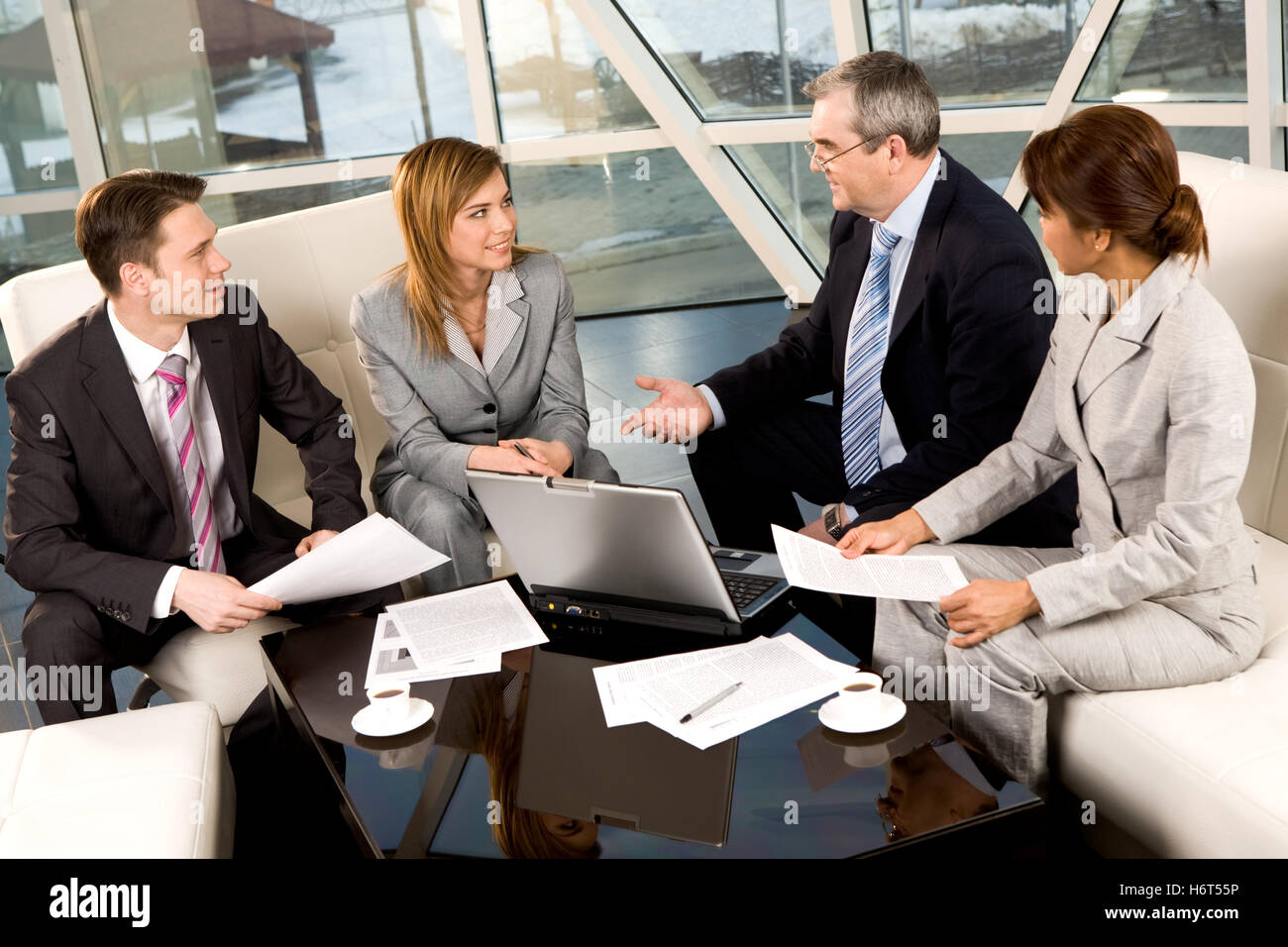 woman talk speaking speaks spoken speak talking chat nattering humans ...