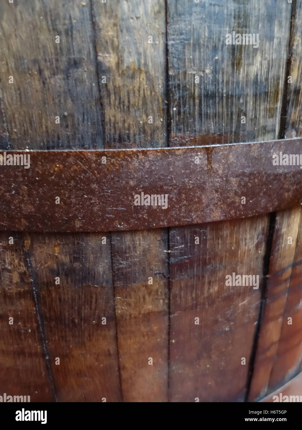 Metal texture barrel hi-res stock photography and images - Alamy