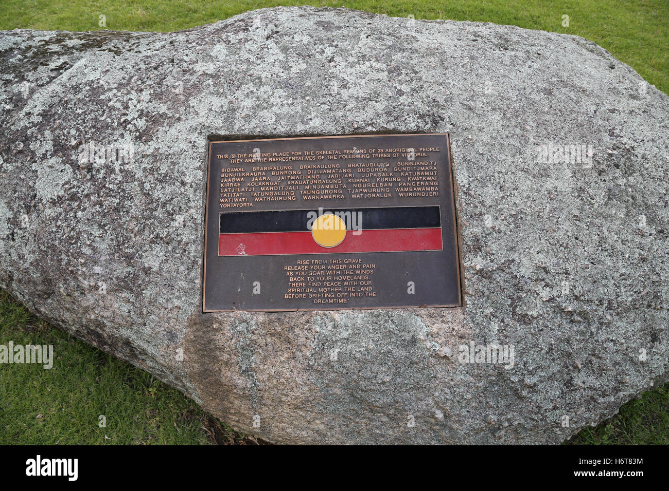 The Aboriginal Burial Stone in King’s Domain park in Melbourne Stock ...