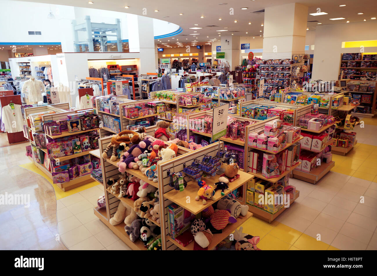 Department store in mall in Acapulco, Mexico Stock Photo - Alamy