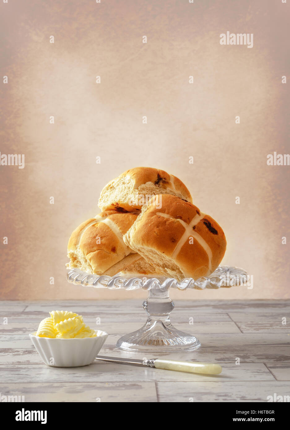 Hot cross buns hi-res stock photography and images - Alamy