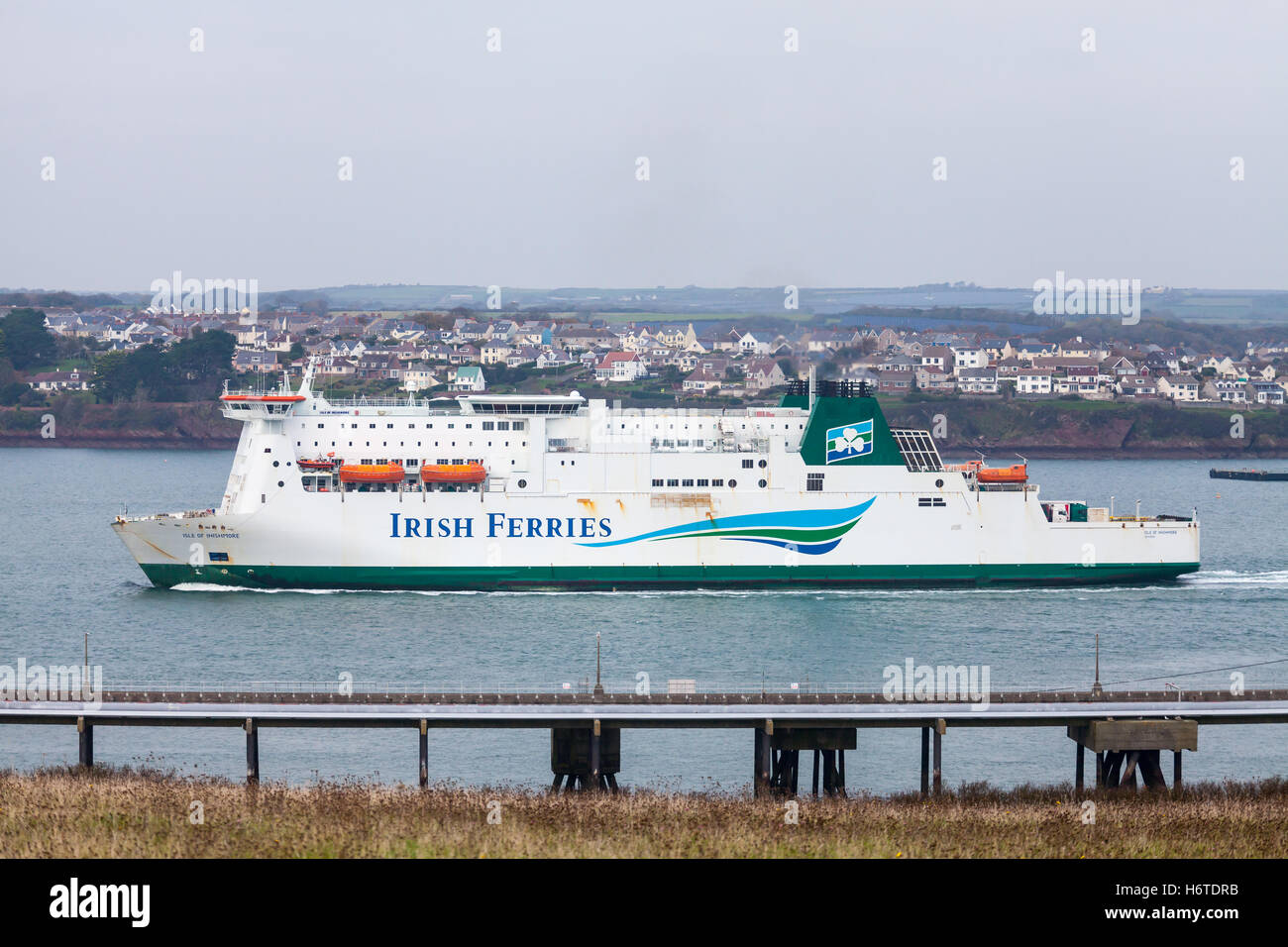 Irish ferries ferry isle inishmore hi-res stock photography and images ...