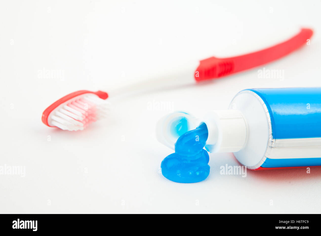 Red White Blue Toothpaste High Resolution Stock Photography and Images ...
