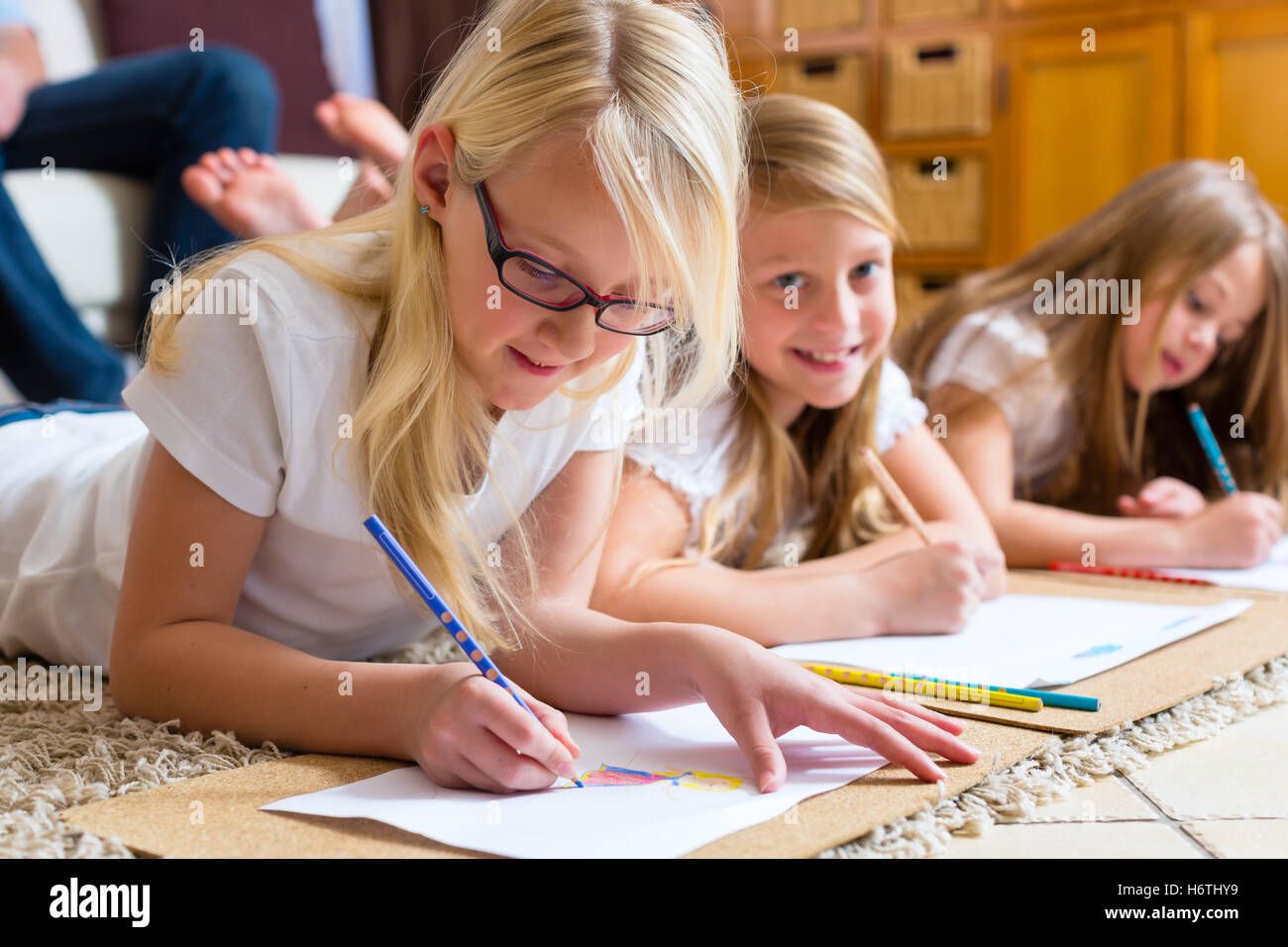 Kids being nice to each other hi-res stock photography and images - Alamy