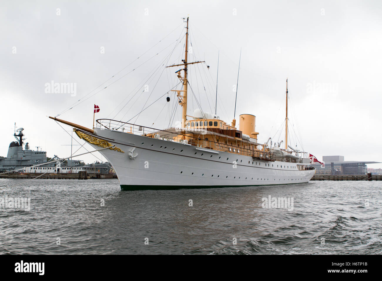 Round trip hi-res stock photography and images - Alamy