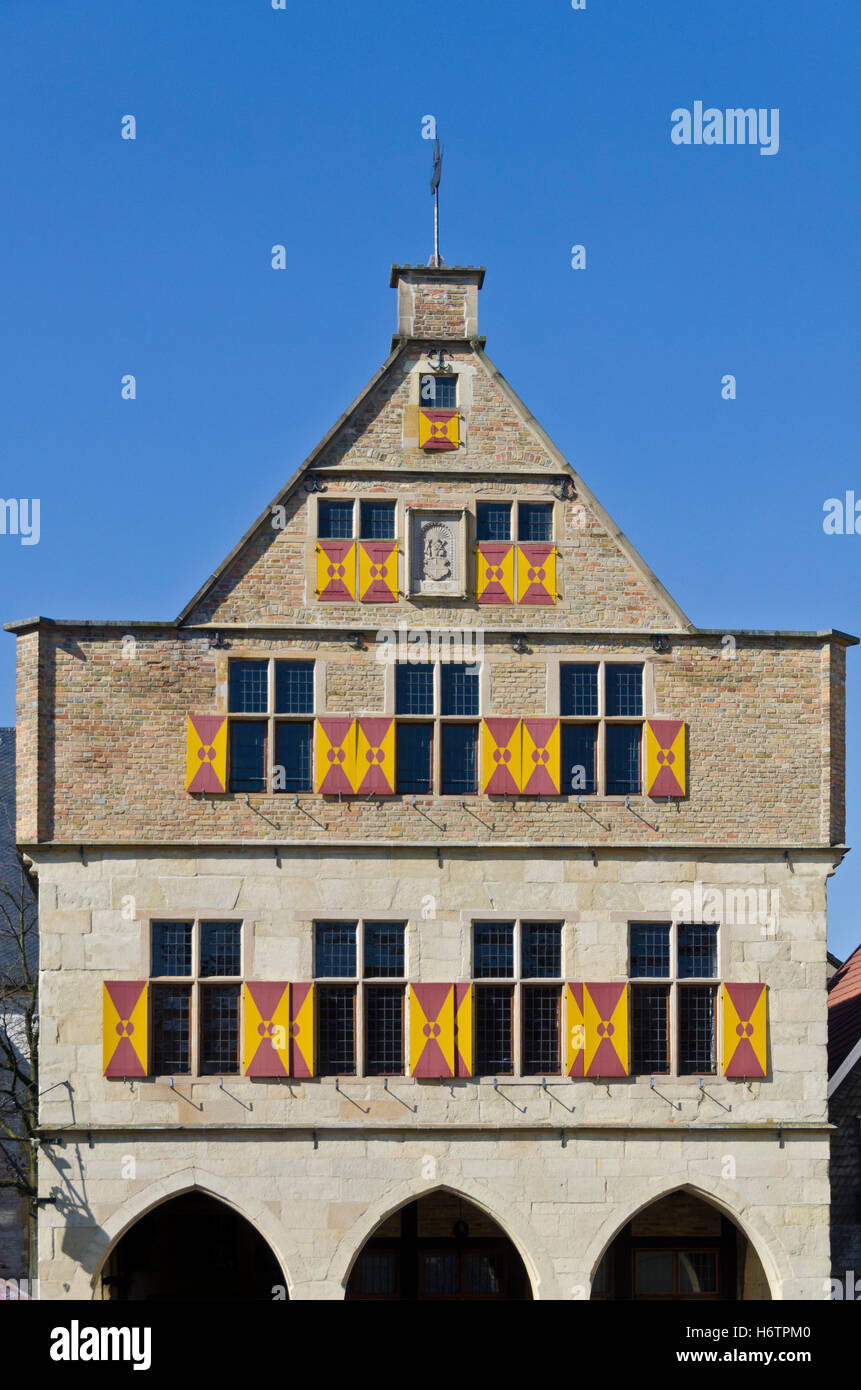 Portrait architecture building construction hi-res stock photography ...