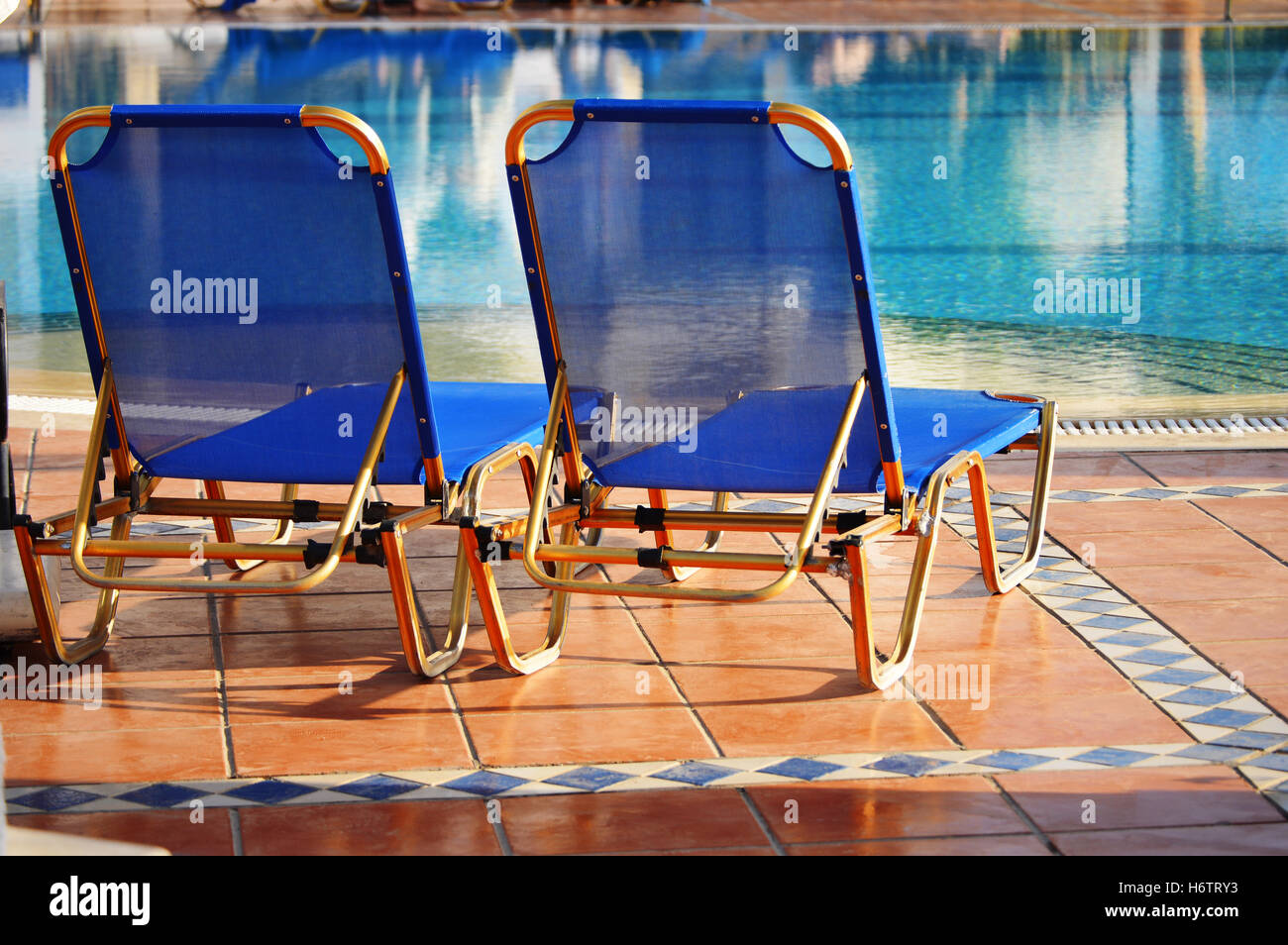 Sunbathe chair hi-res stock photography and images - Alamy