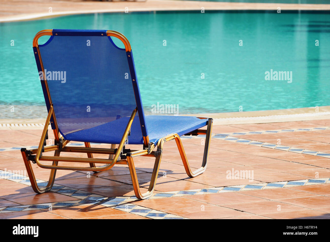 Sunbathe chair hi-res stock photography and images - Alamy