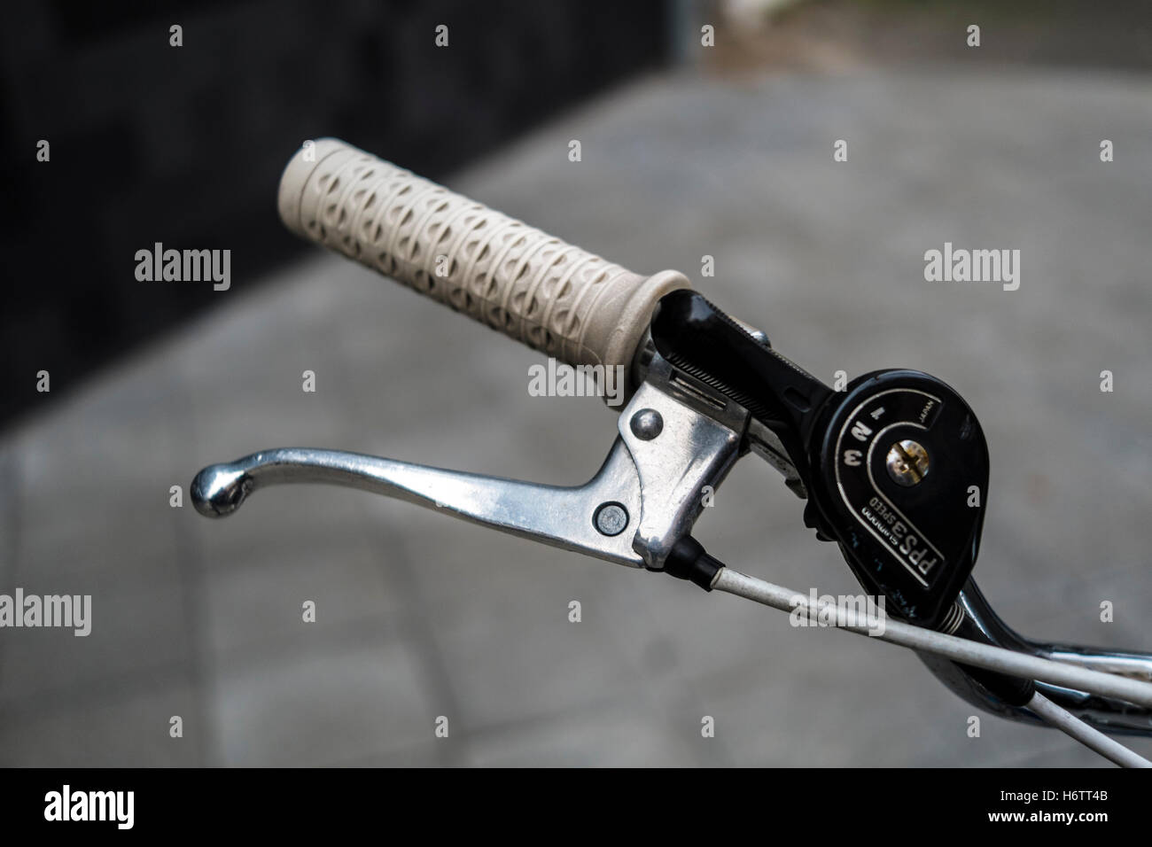 Retro bike handle Stock Photo - Alamy