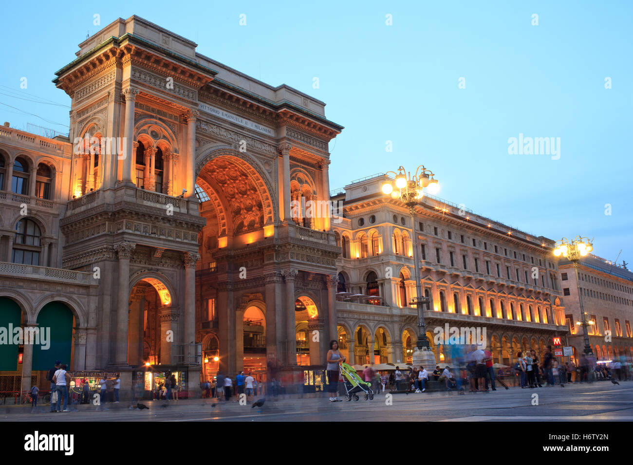Italian style buildings hi-res stock photography and images - Alamy