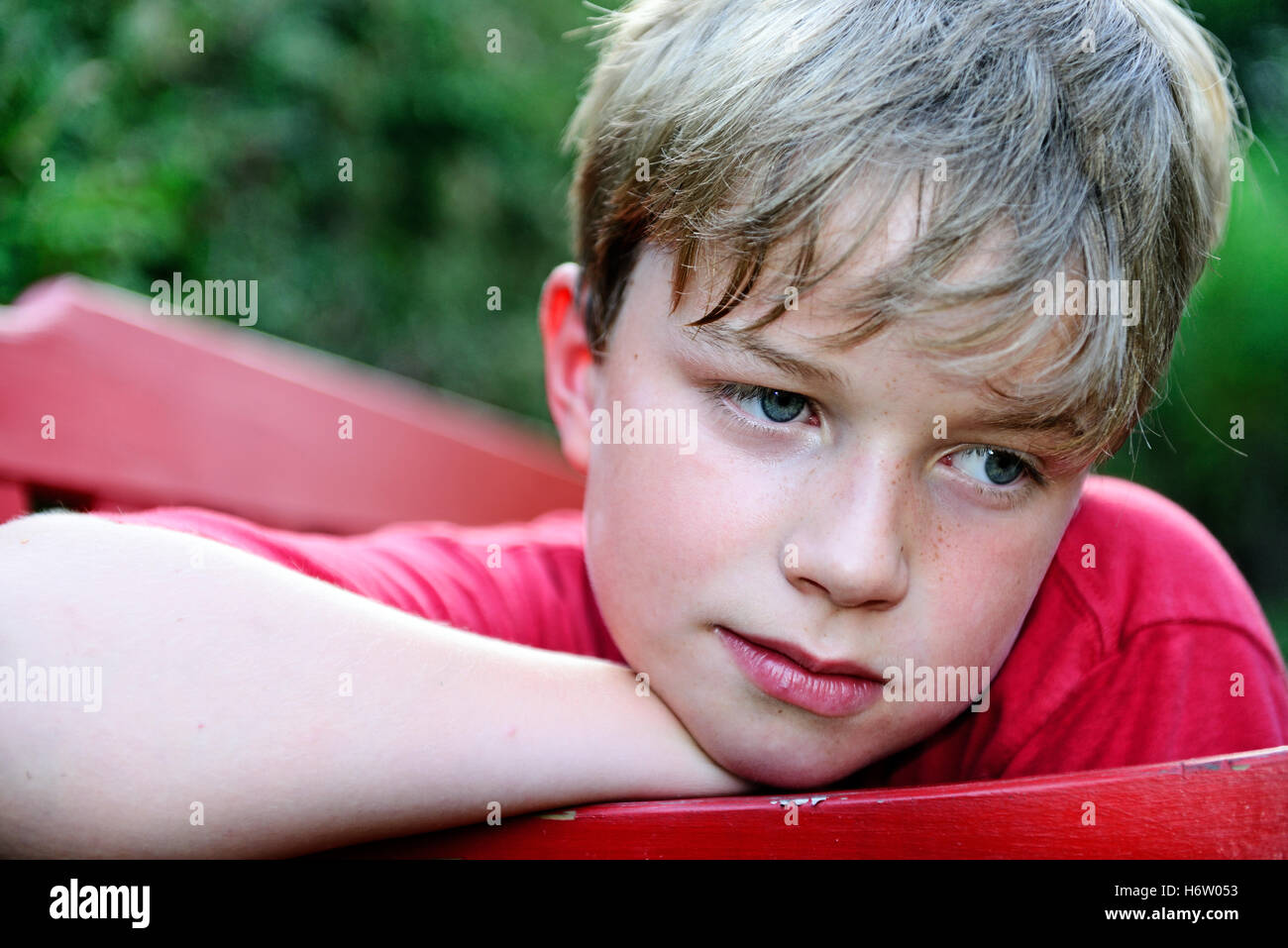 boy is sad Stock Photo - Alamy