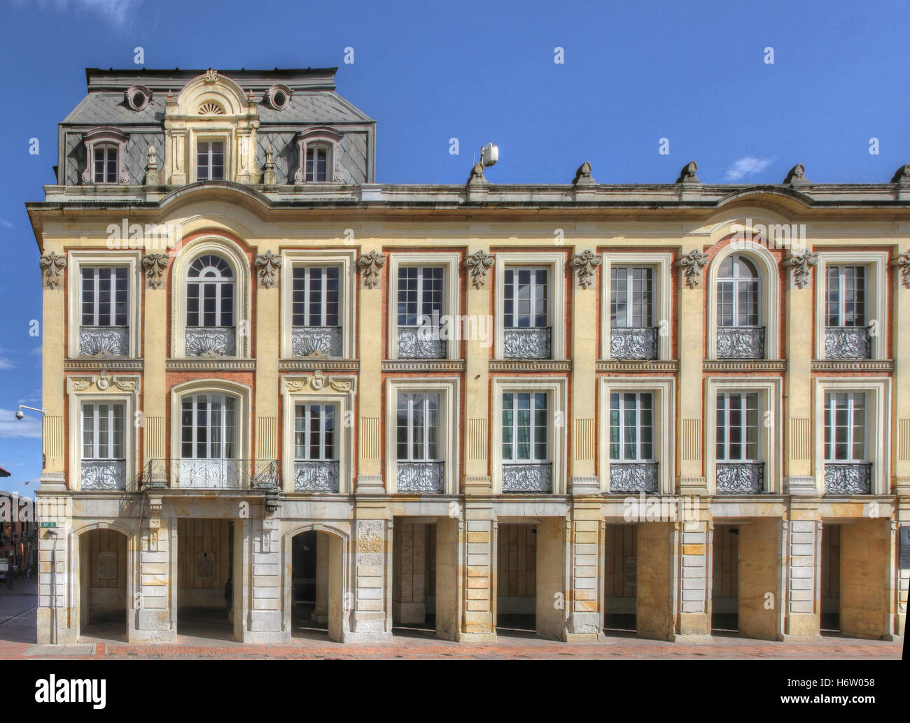 Plaza bolivar bogota buildings hi-res stock photography and images - Alamy