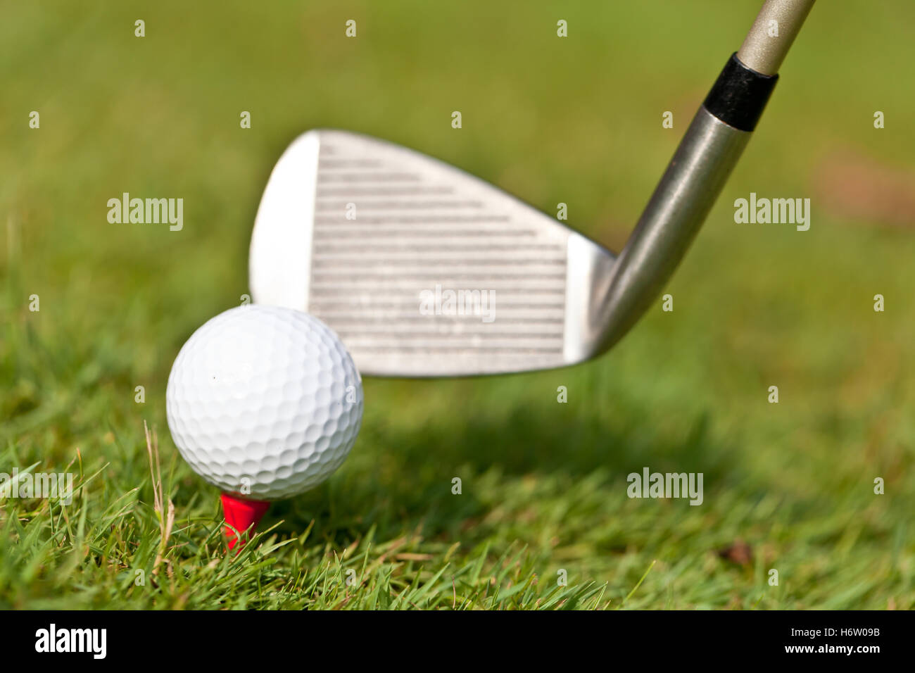 Golf tee ball hit hi-res stock photography and images - Alamy