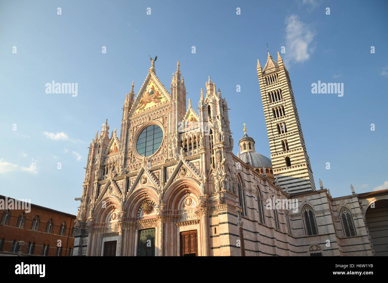 Tuscan churches hi-res stock photography and images - Alamy